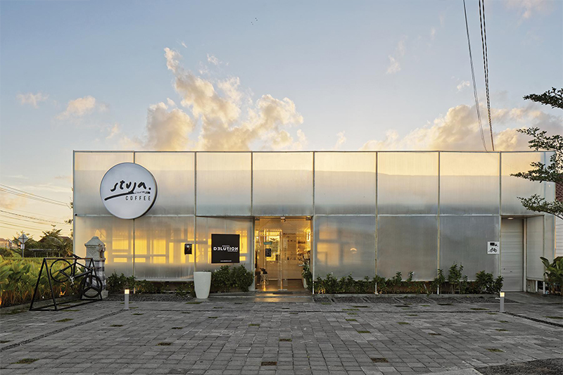 Ngopi Senja Di Stuja Coffee - MBtech